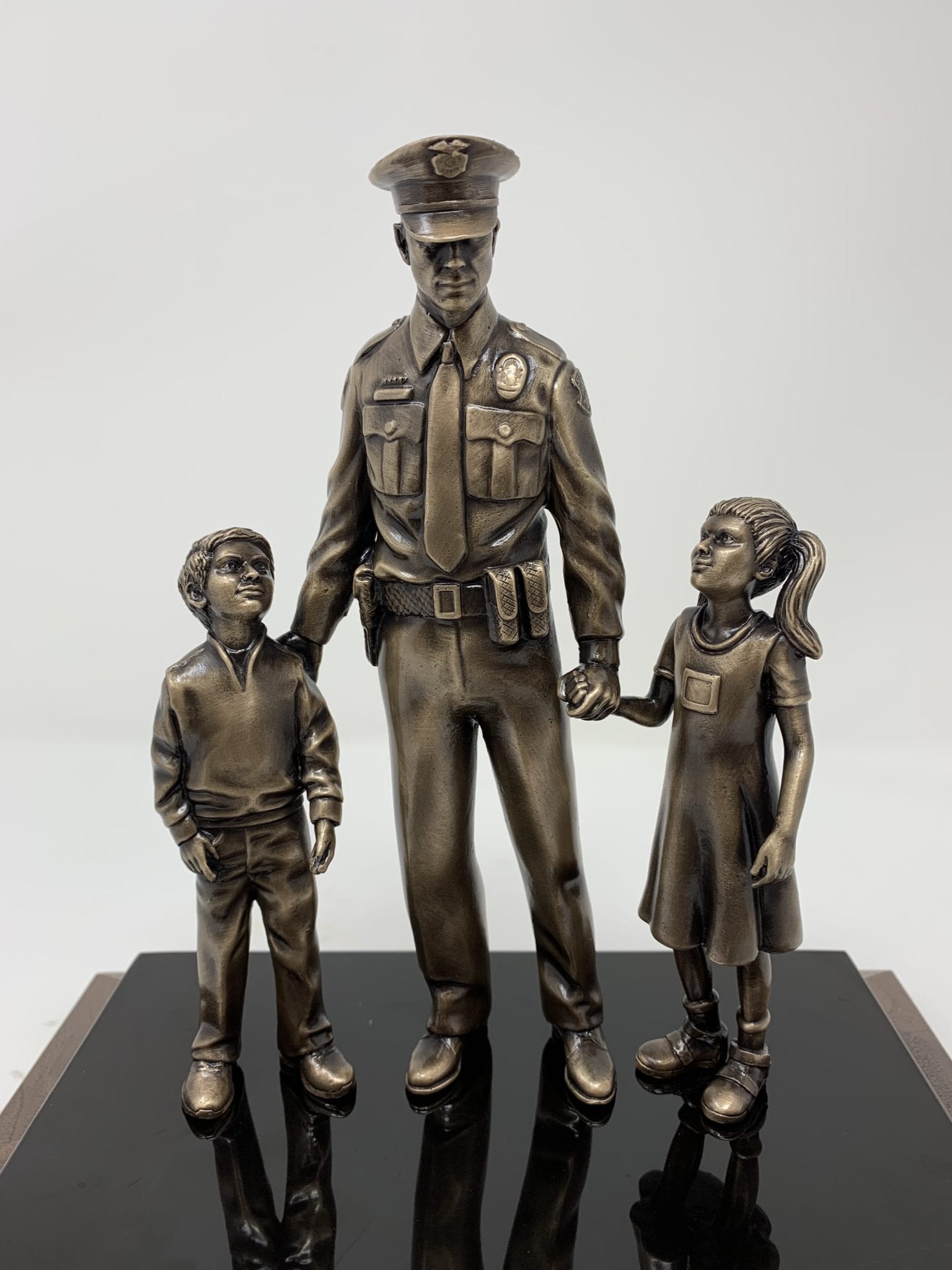 Police Protector (Officer with 1 or 2 kids) | Brodin Studio Inc.